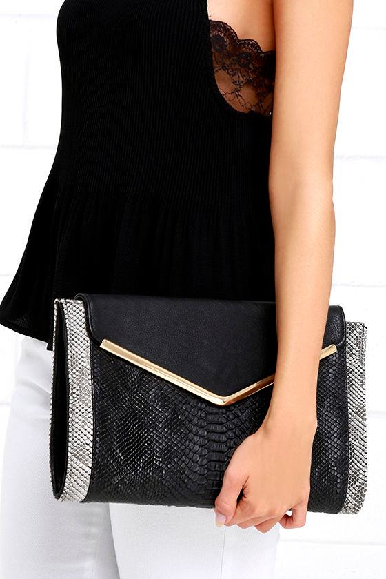 Snake Clutch - Black Clutch - Vegan Leather Clutch - $36.00 - Lulus