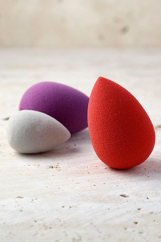 Beautyblender Beauty.Blusher - Mini Blush Sponge - $16.00 - Lulus