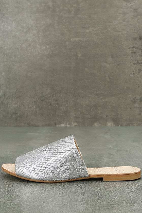 Chinese Laundry Bahiti - Silver Slide Sandals - Leather Slide Sandals ...