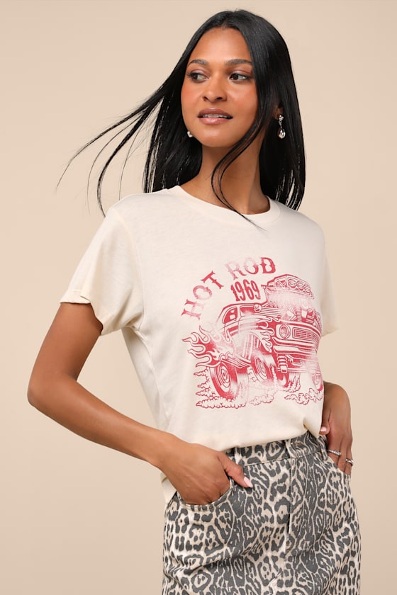 Chaser Vintage Car Tee - Cream Short Sleeve Tee - Car Graphic Tee - Lulus