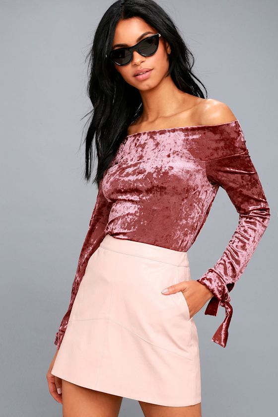 Cute Rusty Rose Velvet Top - Velvet Off-the-Shoulder Top - Lulus