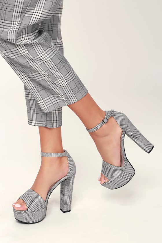 Chinese Laundry Avenue 2 - Platform Heels - Houndstooth Heel - Lulus