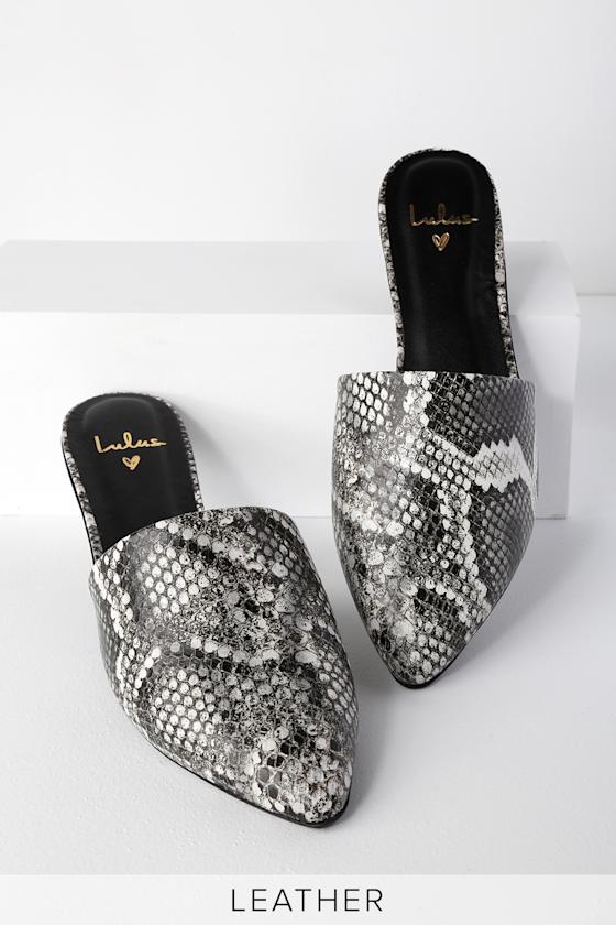 Cute Snake Slides - Pointed-Toe Slides - Black and White Slides - Lulus
