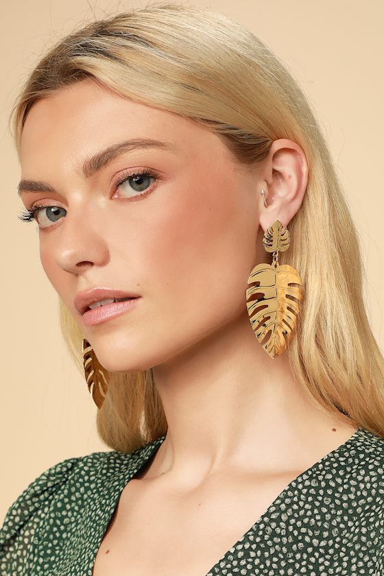 Trendy Leaf Earrings - Gold Earrings - Monstera Leaf Earrings - Lulus