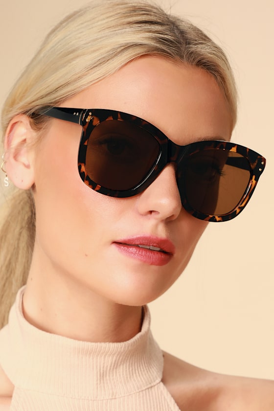 Cute Tortoise Sunglasses - Chunky Sunglasses - Sunglasses - Lulus