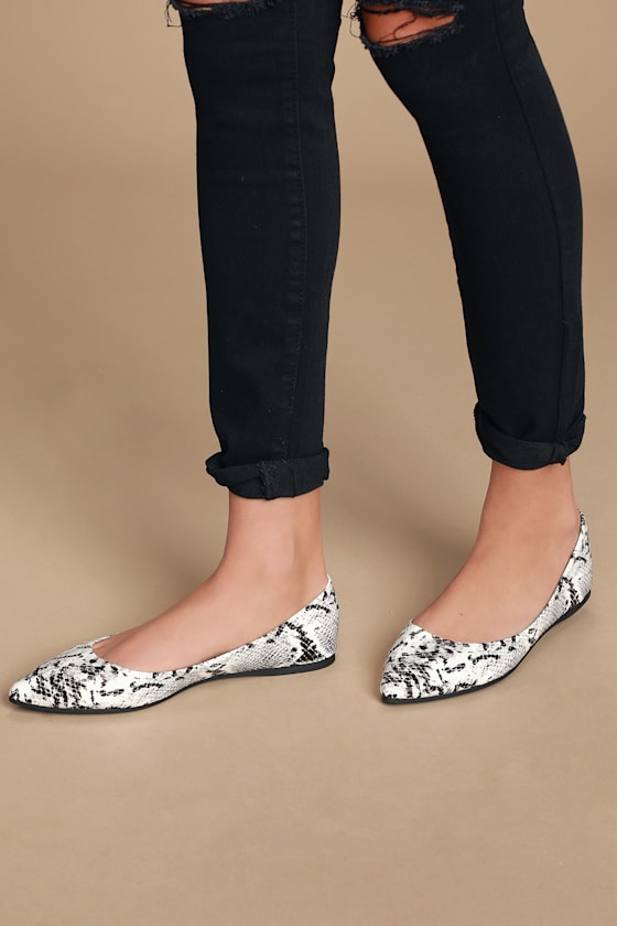 Chic Snake Flats - Black and White Snake Flats - Snake Print Flat - Lulus