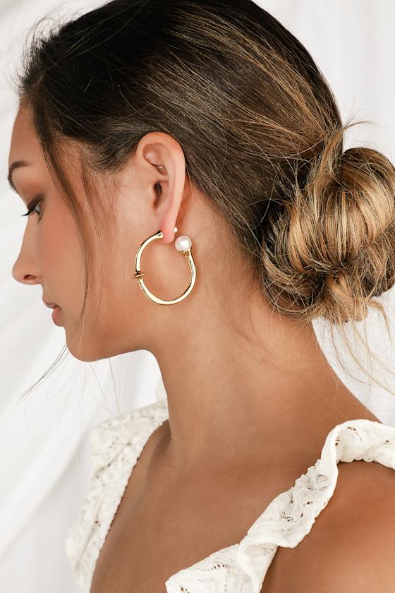 Chic Gold Hoops - Gold and Pearl Hoops - Flared Oval Hoops - Lulus