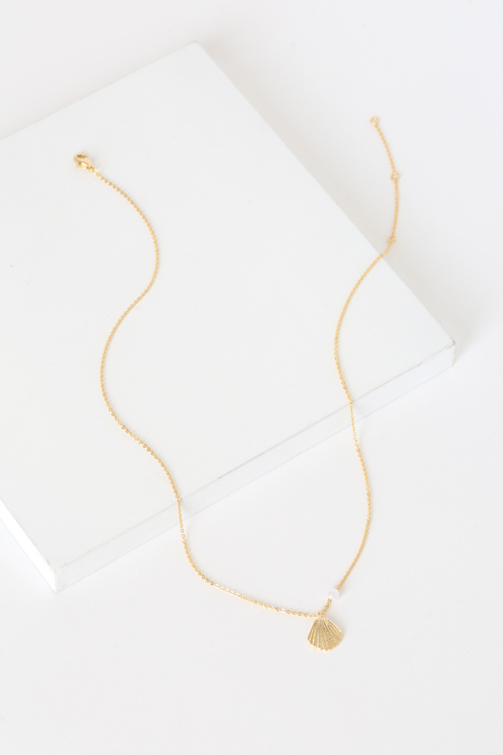 Cute Gold Necklace - Clam Shell Necklace - Dainty Necklace - Lulus