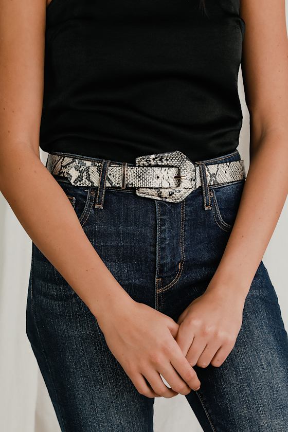Trendy Tan Belt - Snake Embossed Belt - Chunky Buckle Belt - Lulus