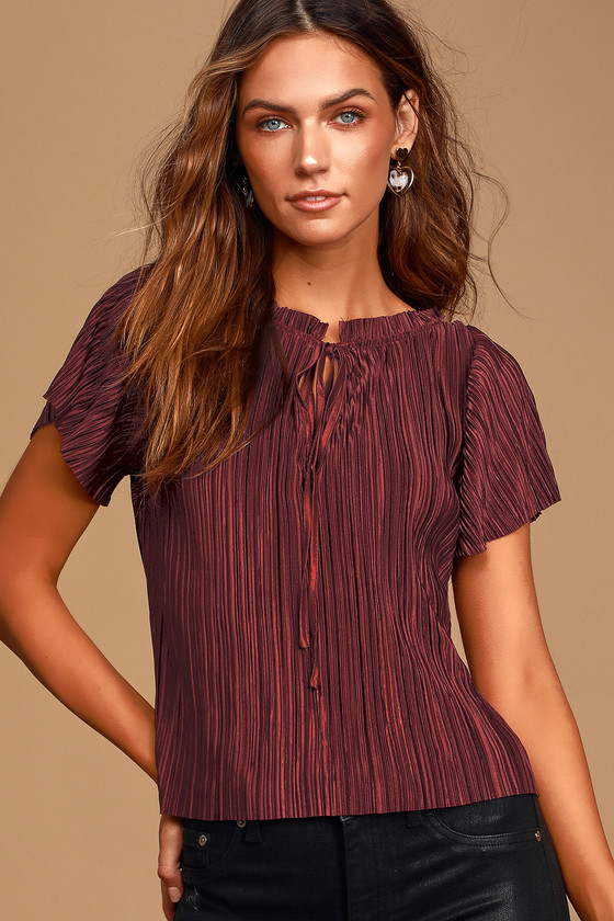 Chic Burgundy Top Short Sleeve Pleated Top Tie Neck Top Lulus
