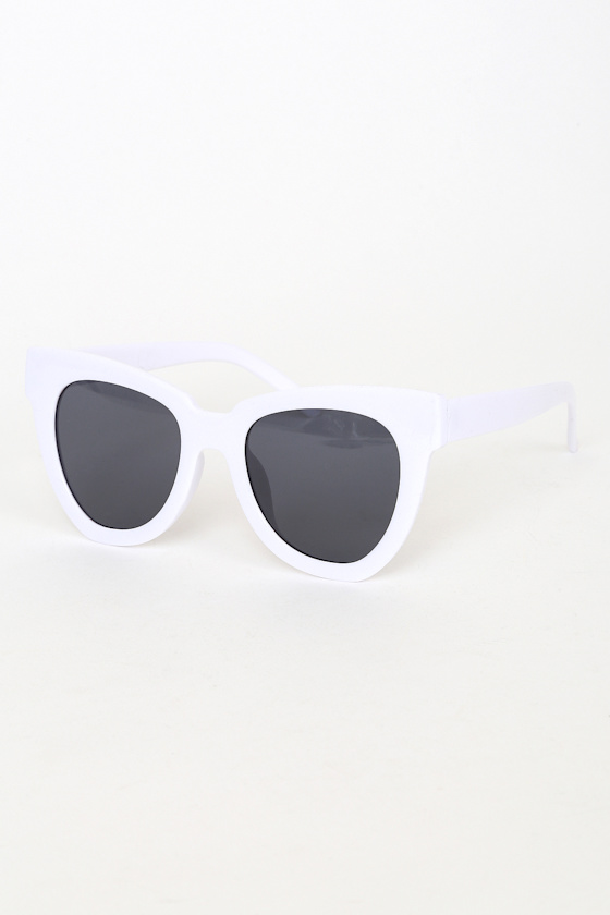 Chic White Sunglasses - White Oversized Sunglasses - Sunnies - Lulus