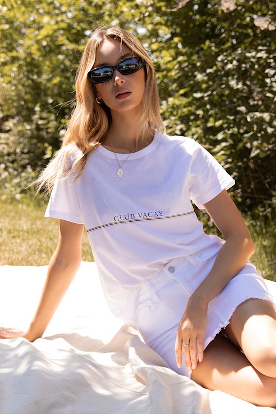 Charlie Holiday Club Vacay Slim Tee - White Tee - Graphic Tee - Lulus