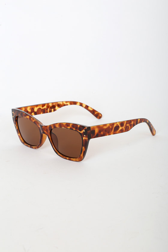 Brown Tortoise Sunglasses - Flared Sunnies - Cat-Eye Sunglasses - Lulus