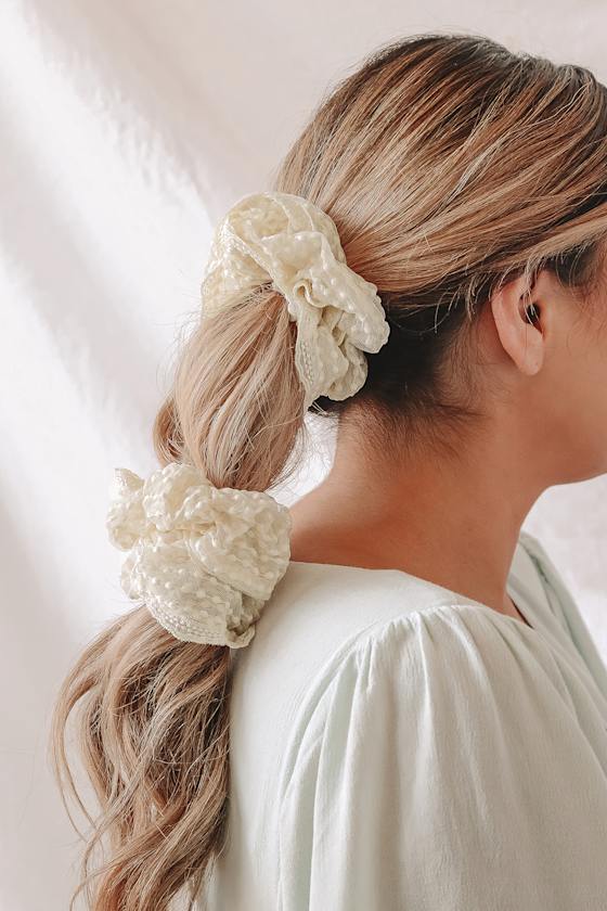 Ivory Scrunchie Set - Lace Scrunchie Set - Oversized Scrunchies - Lulus