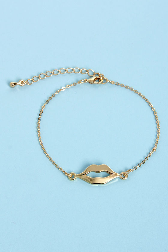 Cute Gold Bracelet - Charm Bracelet - Lips Bracelet - $10.00 - Lulus
