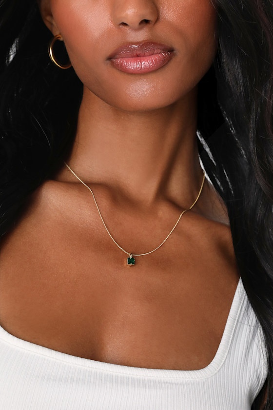 Gold and Green Pendant Necklace - Pendant Necklace - Necklace - Lulus